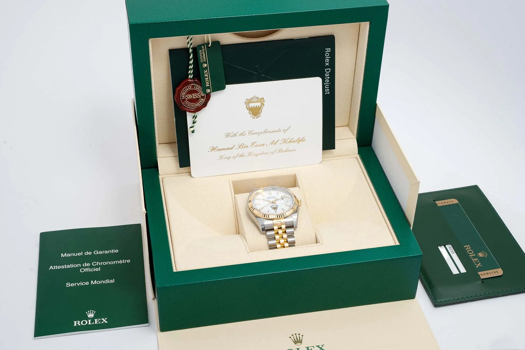 Top 5 Reasons Why A Luxury Watch Makes The Perfect Gift – The Watch ...